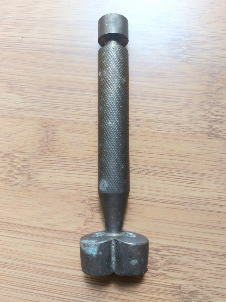 Aparat vechi din alama ptr facut Mucenici | arhiva Okazii.ro