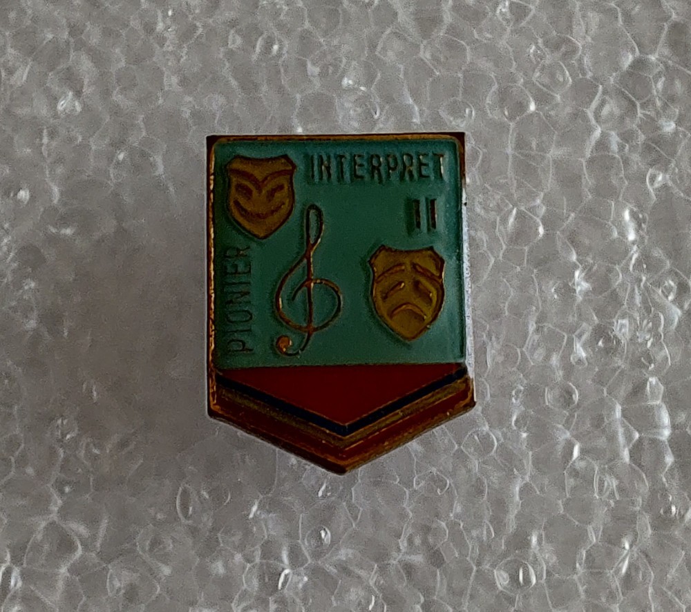 Insigna pionieri - Pionier interpret clasa II | arhiva Okazii.ro