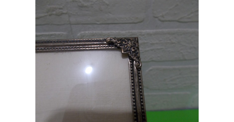 RAMA veche ROLLO metalica pentru fotografii 24 x 18 cm ,sticla bombata ...
