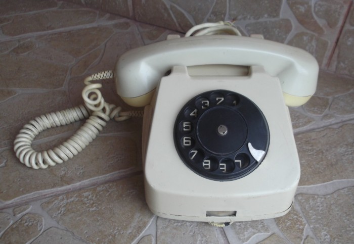 TELEFON FIX , CU DISC , VINTAGE ! | Okazii.ro
