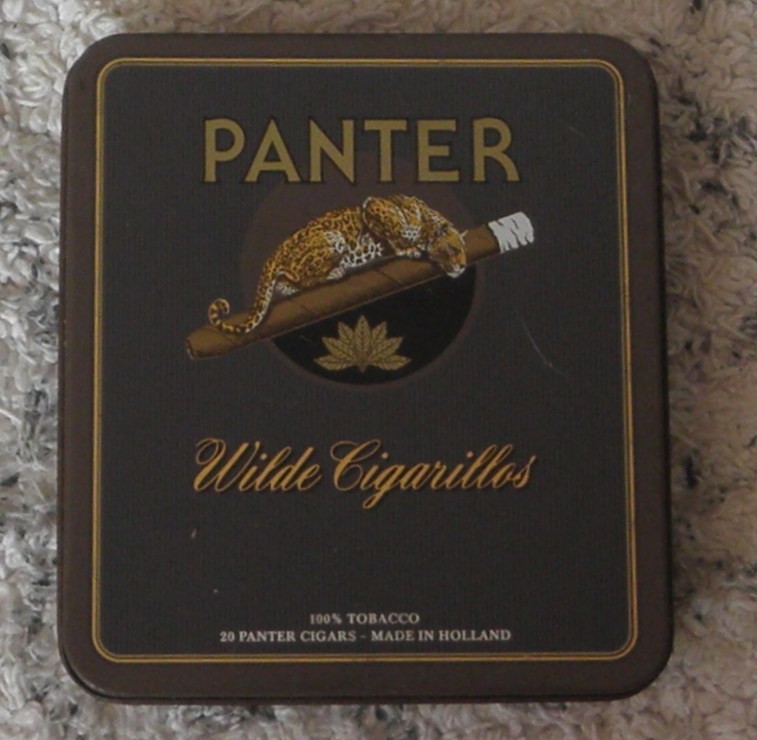 Cutie metalica veche de tigari Panther,Wilde Cigarillos -Holland ...