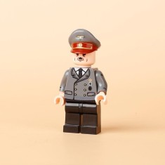 figurina colectie tip Lego fuhrer Adolf Hitler comandant Germania ...