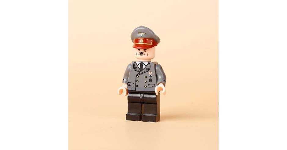 figurina colectie tip Lego fuhrer Adolf Hitler comandant Germania ...
