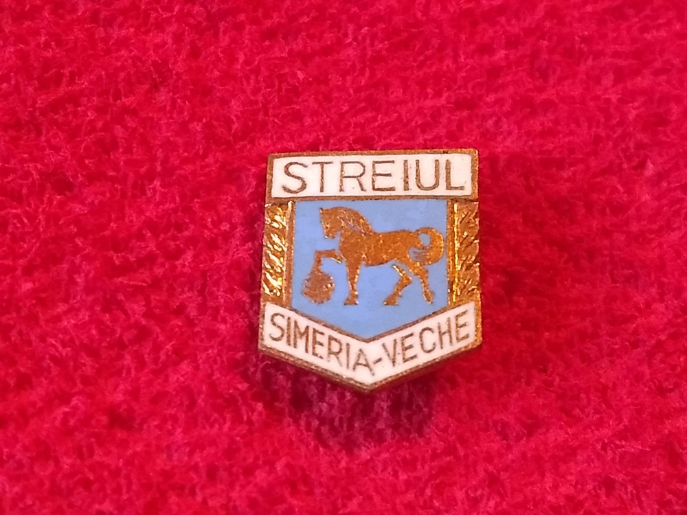 Insigna fotbal - STREIUL SIMERIA-VECHE | arhiva Okazii.ro