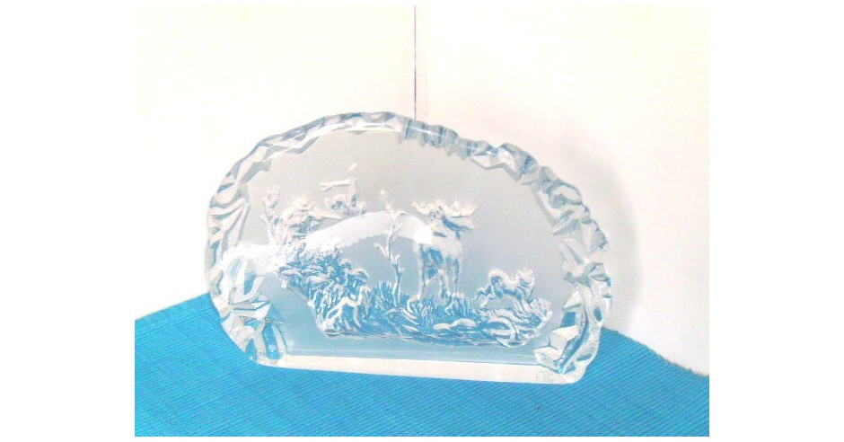 Bloc cristal masiv relief, suflat in mulaj - design Paul Isling, Nybro ...