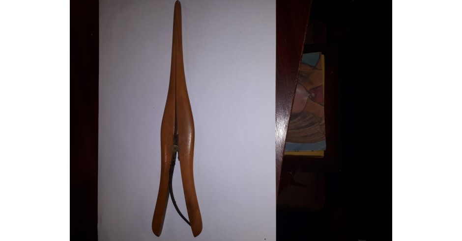 CY Instrument dispozitiv vechi din lemn pt largirea "degetelor" de la ...