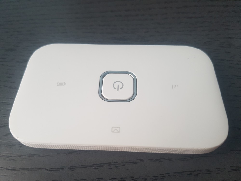 ROUTER MODEM WIFI 4G VODAFONE R218H FUNCTIONAL SI DECODAT.CITITI ...