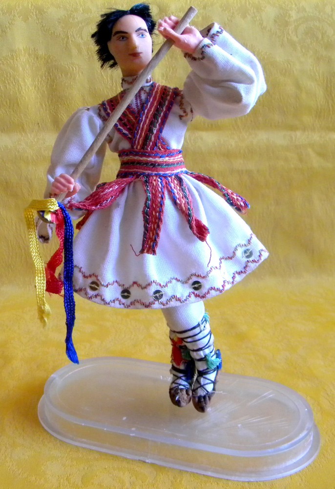 Papusa Calusar miniatura artizanat, COOP Mestesugareasca Munca si Arta ...