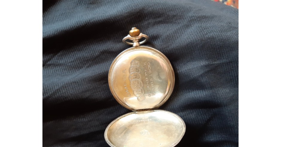 Ceas vechi de argint marca Omega | arhiva Okazii.ro