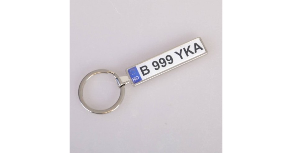 Breloc metal personalizat numere masina argintiu | Okazii.ro