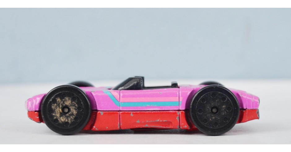Macheta Magenta Convertible & Red/White Race Car 1:64, Matchbox | Okazii.ro