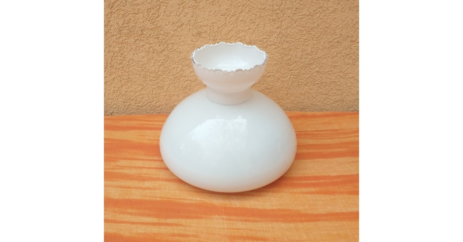 abajur sticla opalina ptr lampa veche Matador Brenner felinar veioza ...