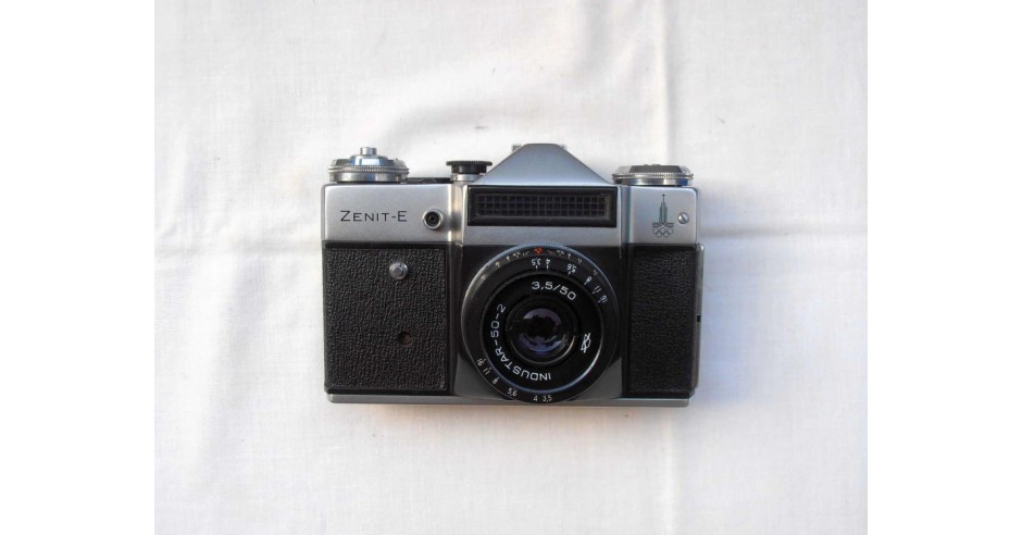 Aparat foto Zenit E+obiectiv Industar 50 | arhiva Okazii.ro