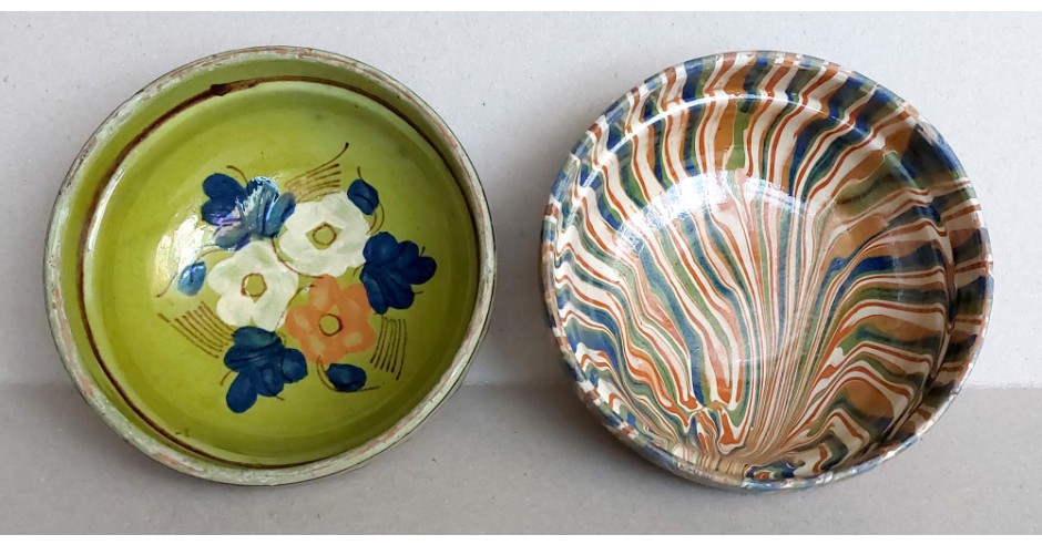 2 Castroane smaltuite din ceramica pictata, olarit traditional vechime ...