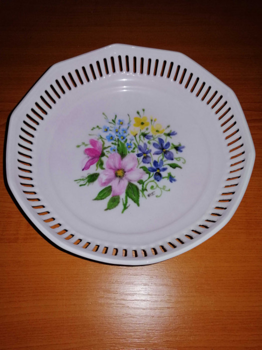 Vas Fructiera portelan perforata vintage 1971 Suedia Forsberg | Okazii.ro