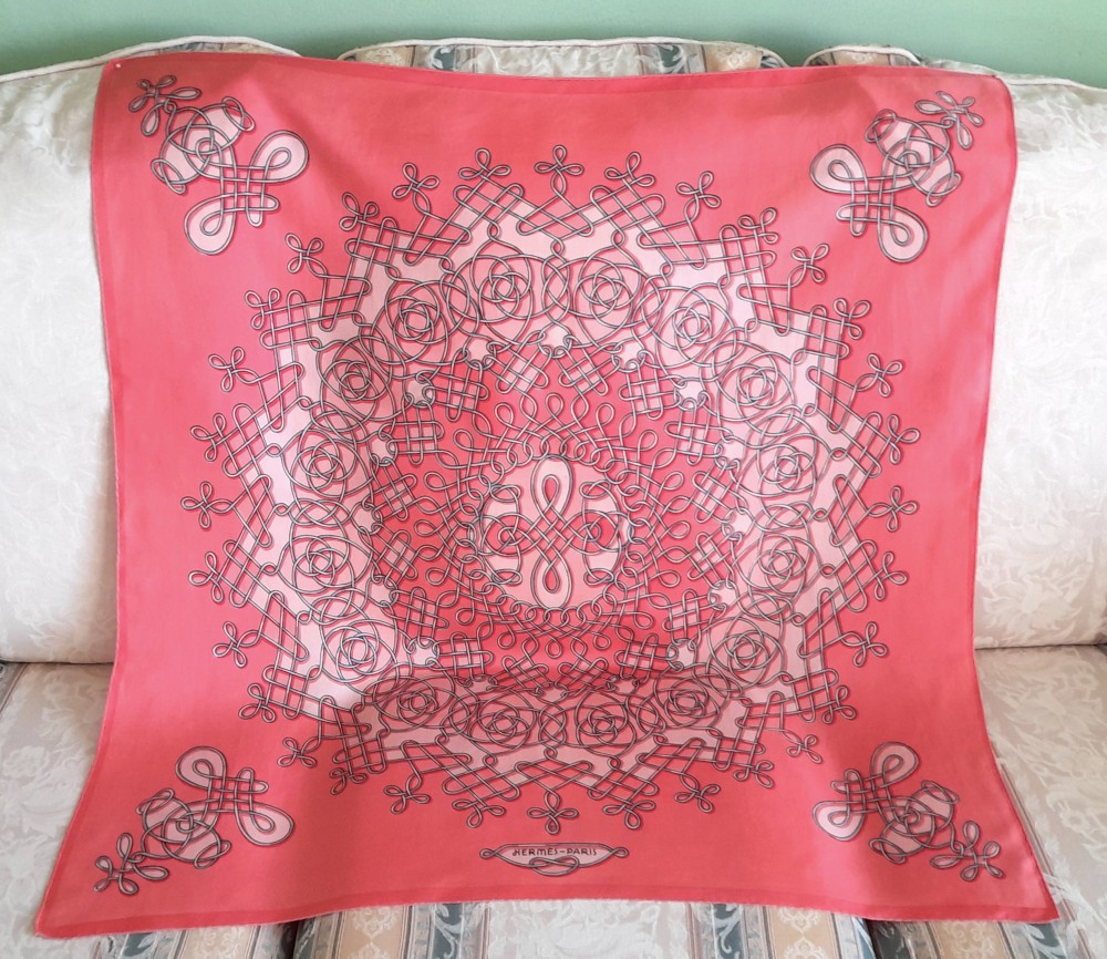 Batic/ Esarfa matase naturala - HERMES Paris | arhiva Okazii.ro