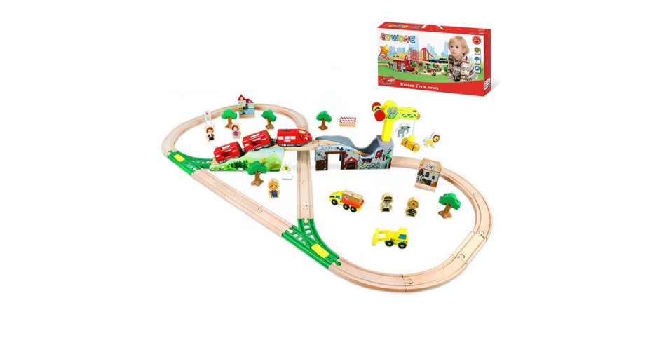 Set tren electric cu circuit, imbinari cu magneti, accesorii din lemn ...