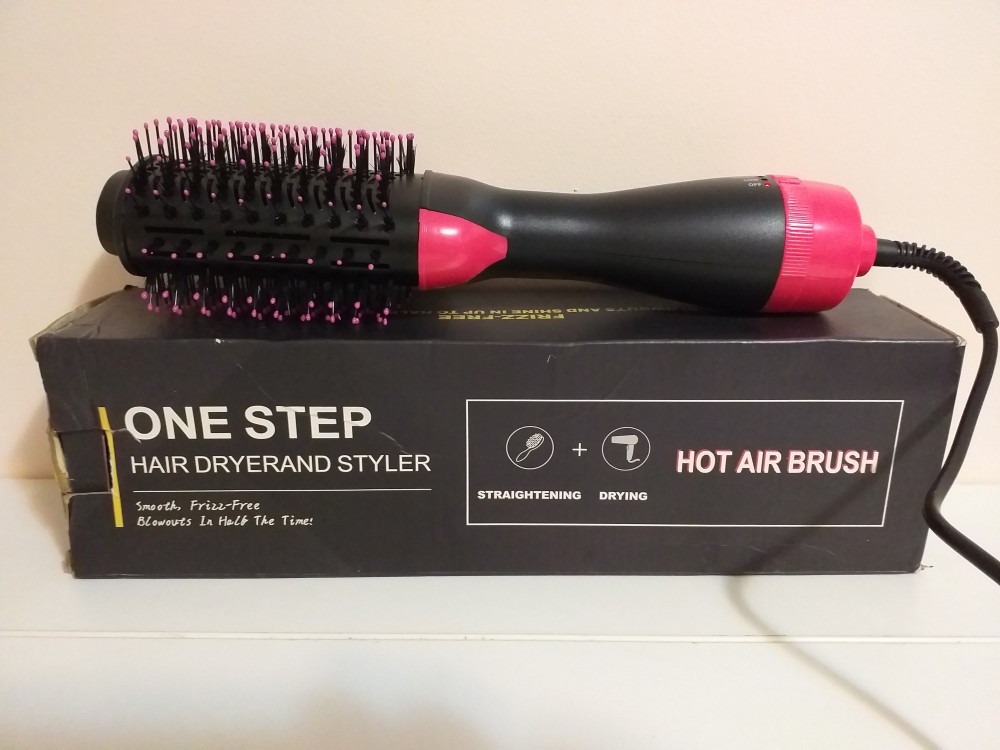 perie par ondulator cu aer cald, pieptan feon uscator | arhiva Okazii.ro