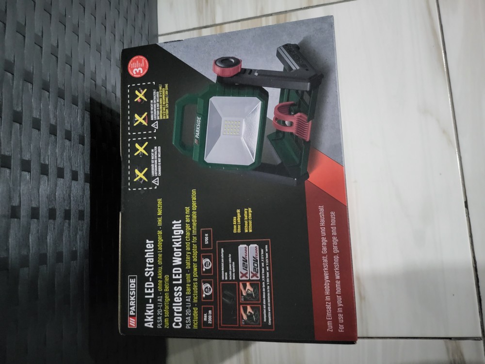 Reflector/Proiector led parkside nou sigilat | arhiva Okazii.ro