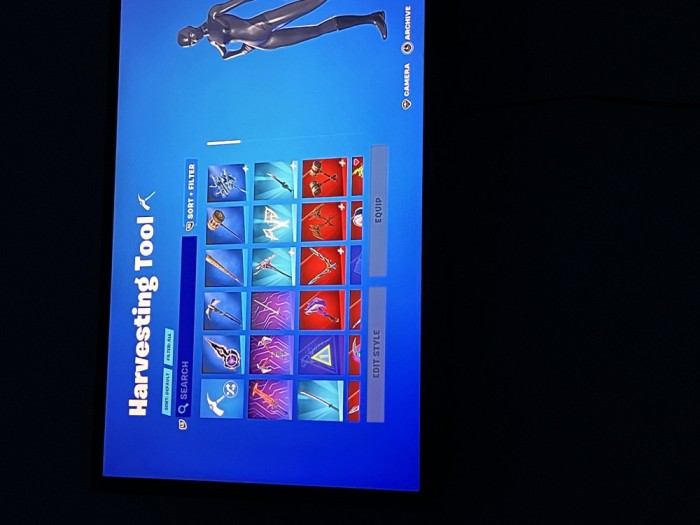 Conturi fortnite discord :roberto_230v#0526 sau robertooo.xmf#0526 ...