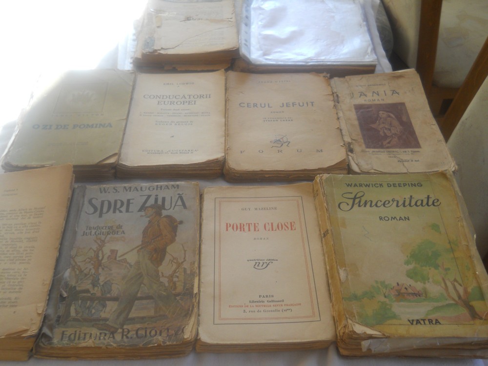 Pachet 47 Carti vechi interbelice- cateva incomplete sau fara coperti ...