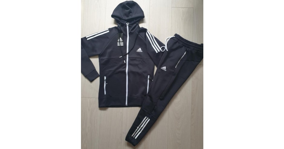 TRENINGURI ADIDAS, MODEL NOU, CALITATE PLUS, MARIMI S,M | arhiva Okazii.ro