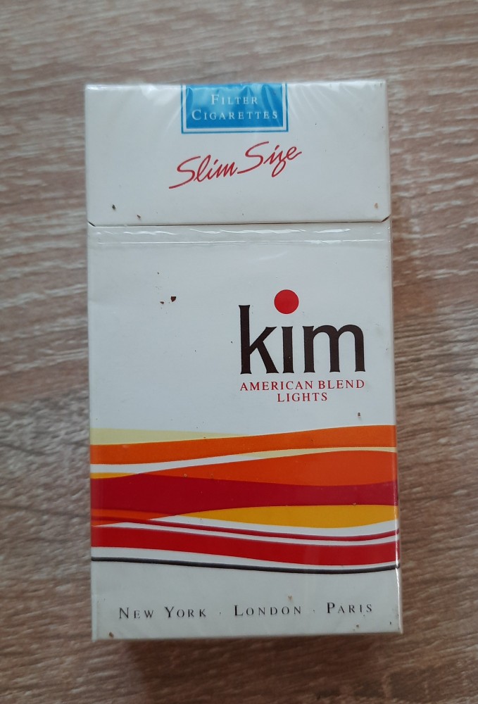 Pachet plin cu tigari KIM anii 1980 | arhiva Okazii.ro