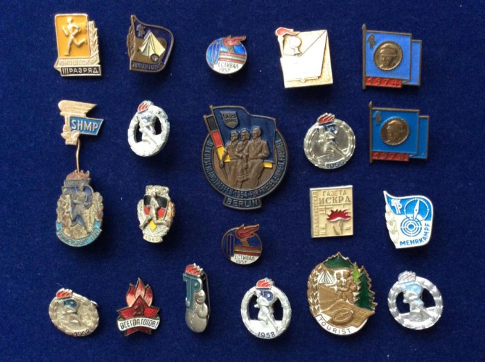 Insigne pionieri - Insigne străine - Lot insigne străine pionieri ...