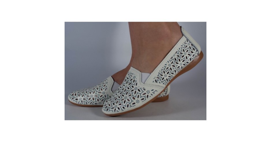 Opincute/Balerini albe piele naturala (cod B741534) | arhiva Okazii.ro