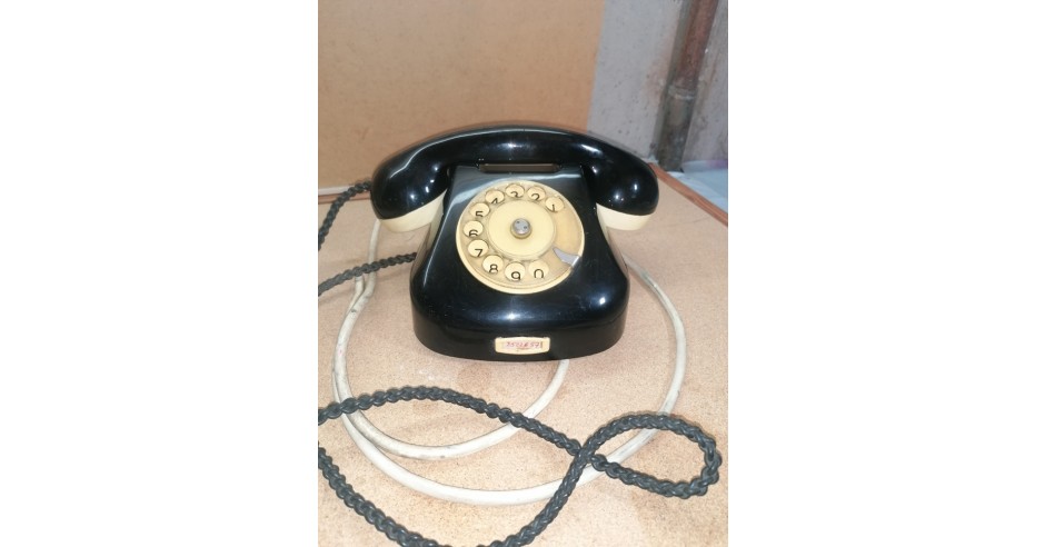 Telefon fix cu disc negru | arhiva Okazii.ro