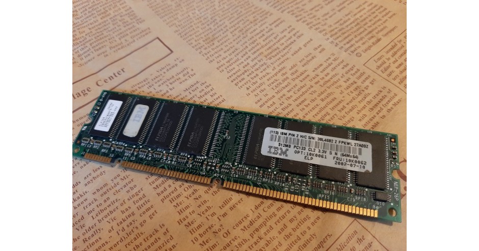 Memorie RAM PC 512Mb SDRAM 133Mhz IBM (Elpida) | arhiva Okazii.ro
