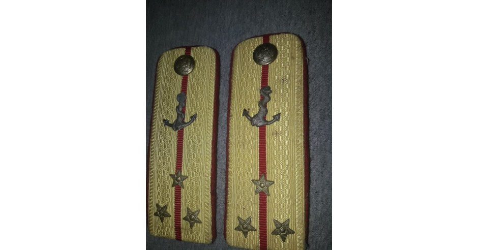 Epoleti militari-nasturi/insemne arma,grade militare ofiter Inferior ...