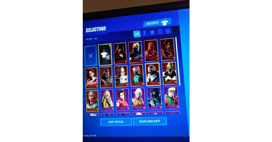 Vand cont fortnite 25 de skins | arhiva Okazii.ro