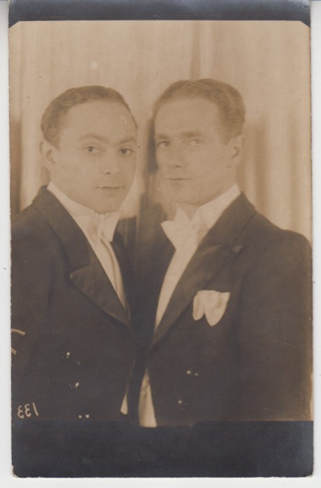 QW18 180 - Fotografie foarte veche - doi domni distinsi - anii 1940 ...