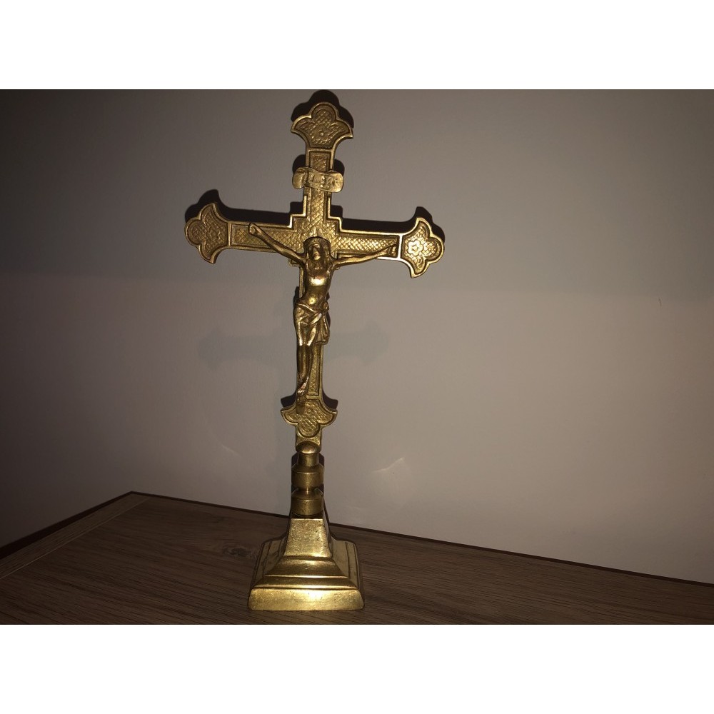 Crucifix,cruce veche din bronz,cu Isus rastignit | Okazii.ro