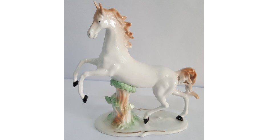 Cal bibelou portelan romanesc vechi, vintage | arhiva Okazii.ro