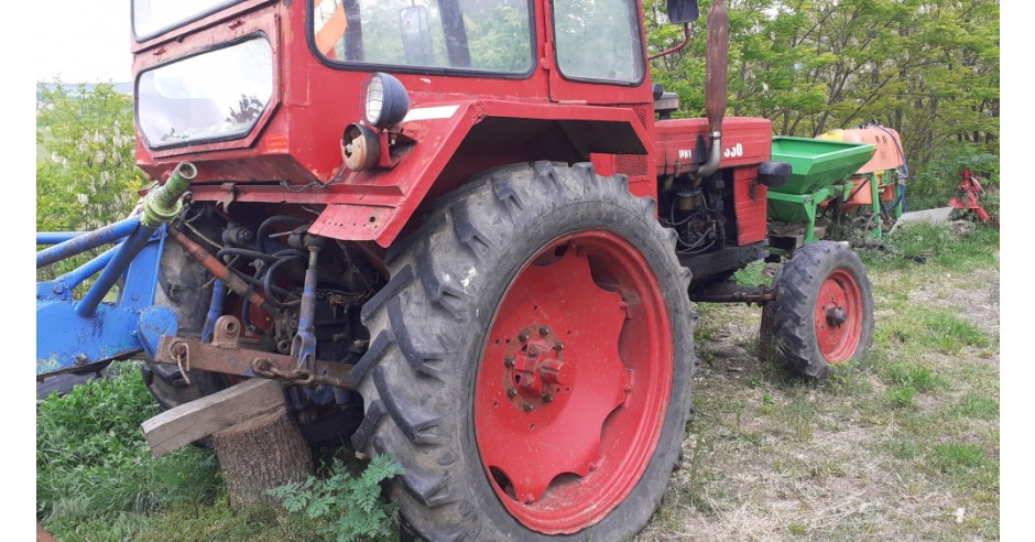 Tractor U650 cu utilaje | arhiva Okazii.ro