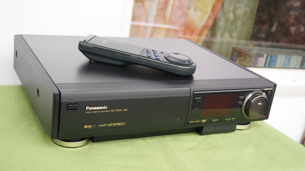 Video recorder S-VHS Panasonic NV-FS200 stereo Hi-Fi cu TBC | arhiva ...