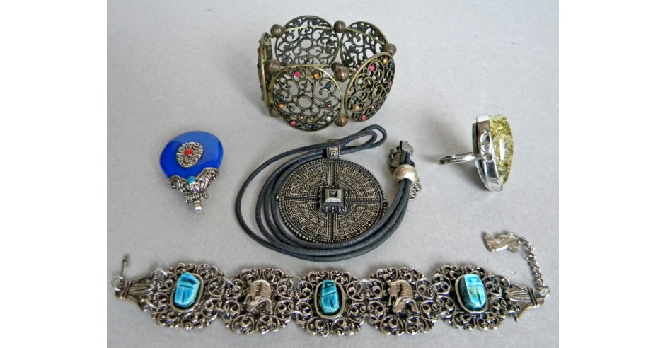Lot 5 gablonturi vintage, pandantiv persan si aztec, inel piatra mare ...