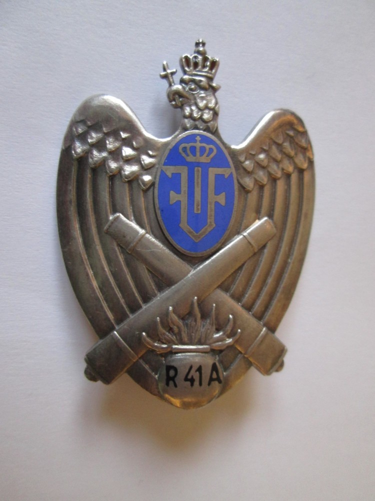 Rara! Insigna regalista regimentala argint 900:Regimentul 41 Artilerie ...