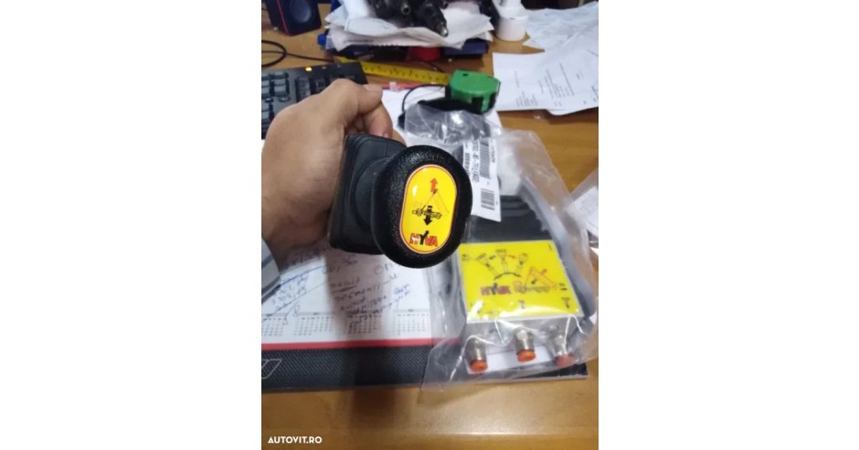 Joystick Basculare HYVA 8x4 | arhiva Okazii.ro