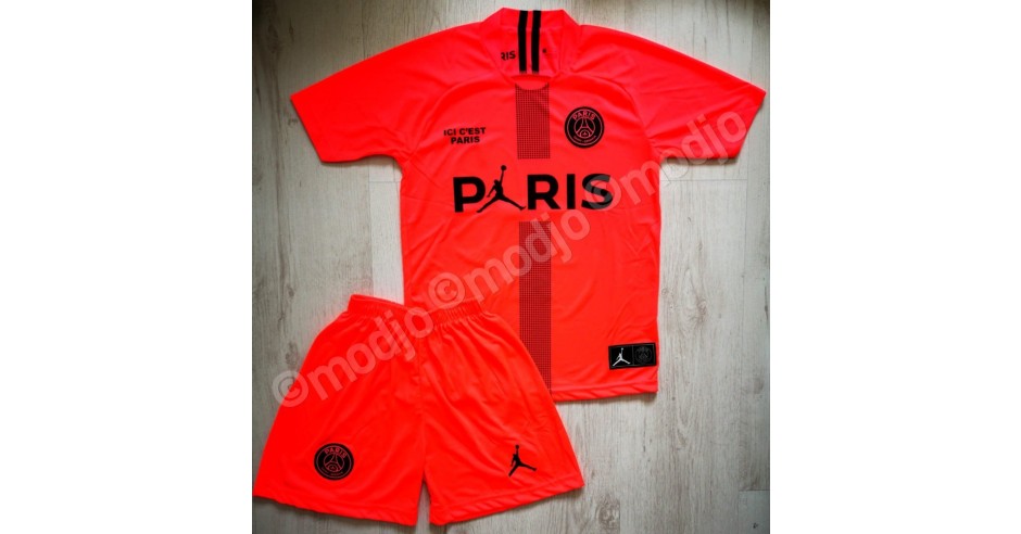 Compleu Echipament Fotbal PSG NEYMAR JORDAN MODEL 2019-2020 pt copii 5 ...
