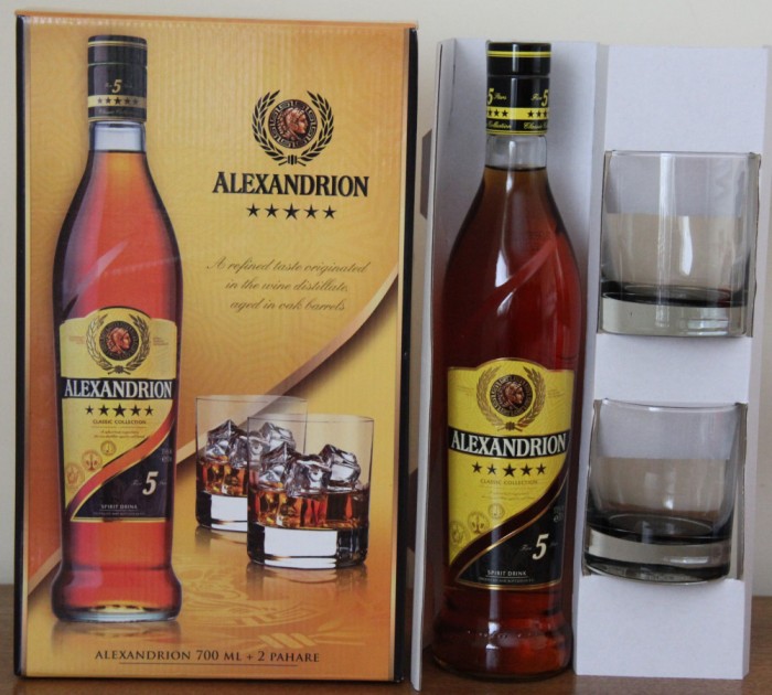 Coniac Alexandrion (5 stele) si set doua pahare | Okazii.ro