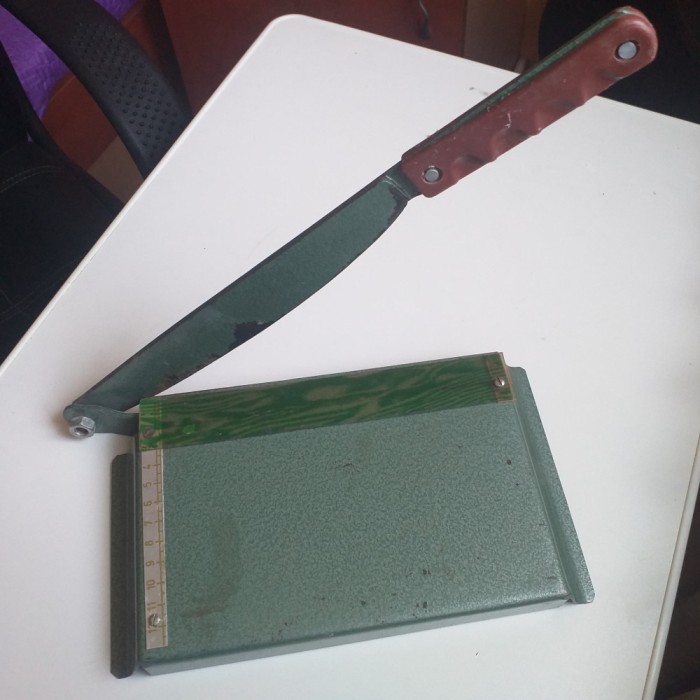 Ghilotina decupat fotografii veche ustensila taiat hartie foto carton ...