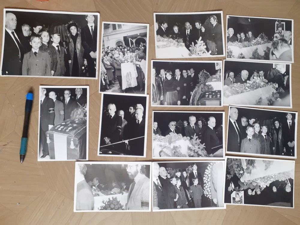 LOT 13 FOTOGRAFII DE LA PRIVEGHIUL LUI MARIN PREDA. | arhiva Okazii.ro