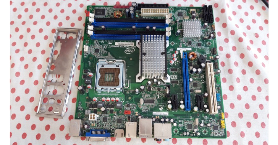 Placa de baza Intel DG43RK socket 775 DDR 3. | arhiva Okazii.ro