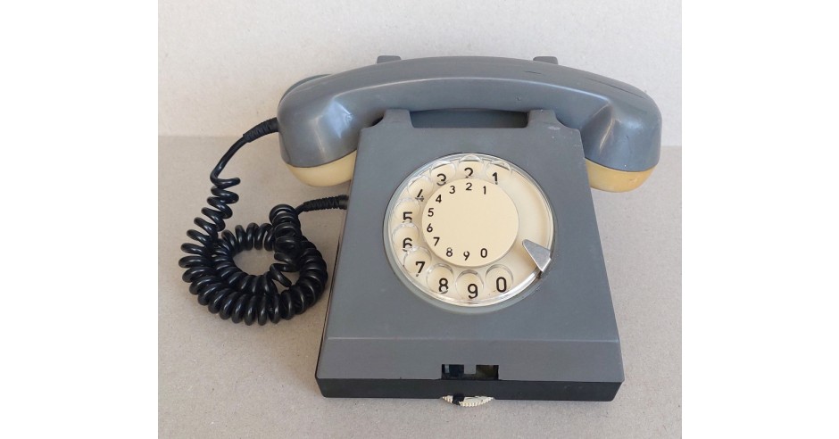 Telefon romanesc cu disc din anii 80 tip RS-72492, model EM-72 schema ...
