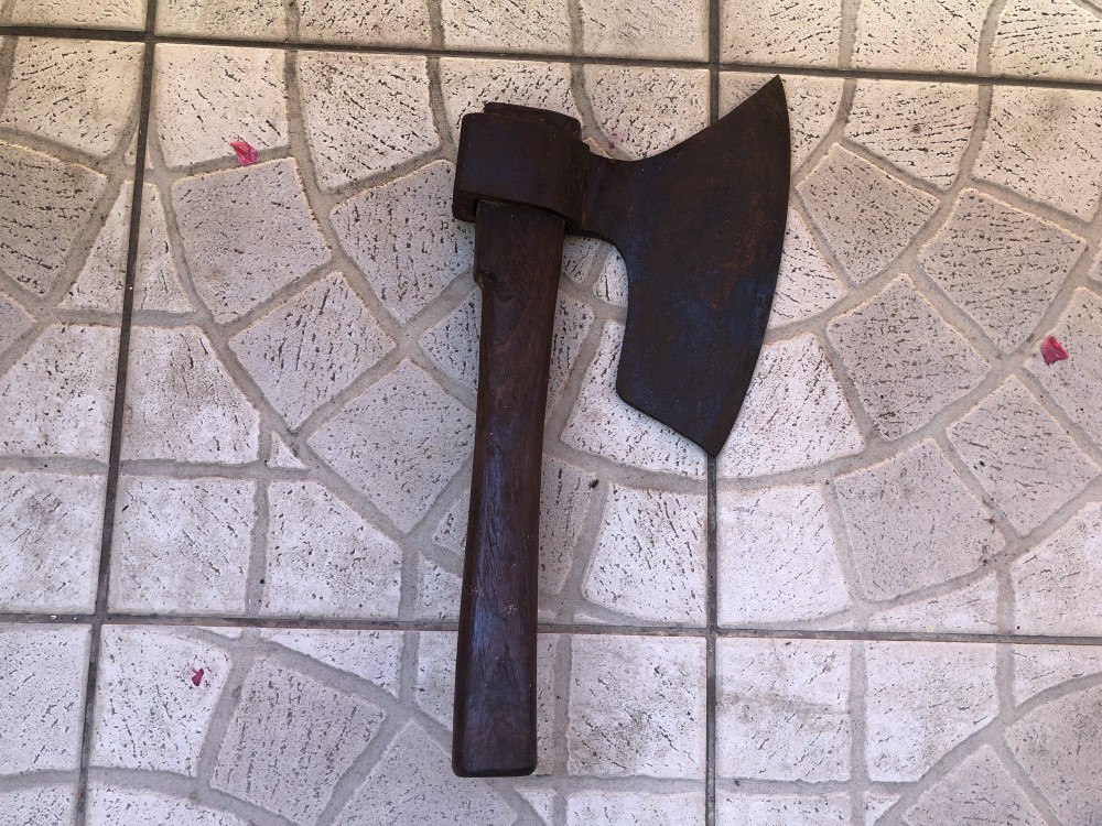 Barda,satar,topor vechi englezesc ,otel dur | arhiva Okazii.ro