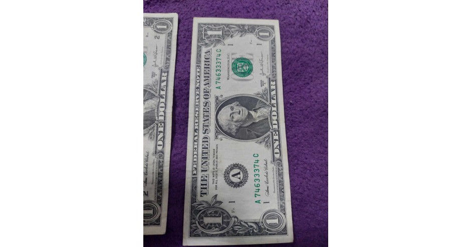 Bancnote vechi Americane de 1 dolar-ONE DOLLAR,Stare exact cum se vede ...