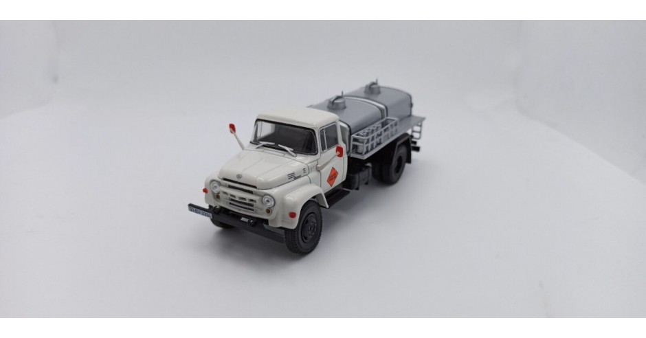 Macheta auto Camion Cisterna Bucegi SR 113, 1:43 Ixo | arhiva Okazii.ro